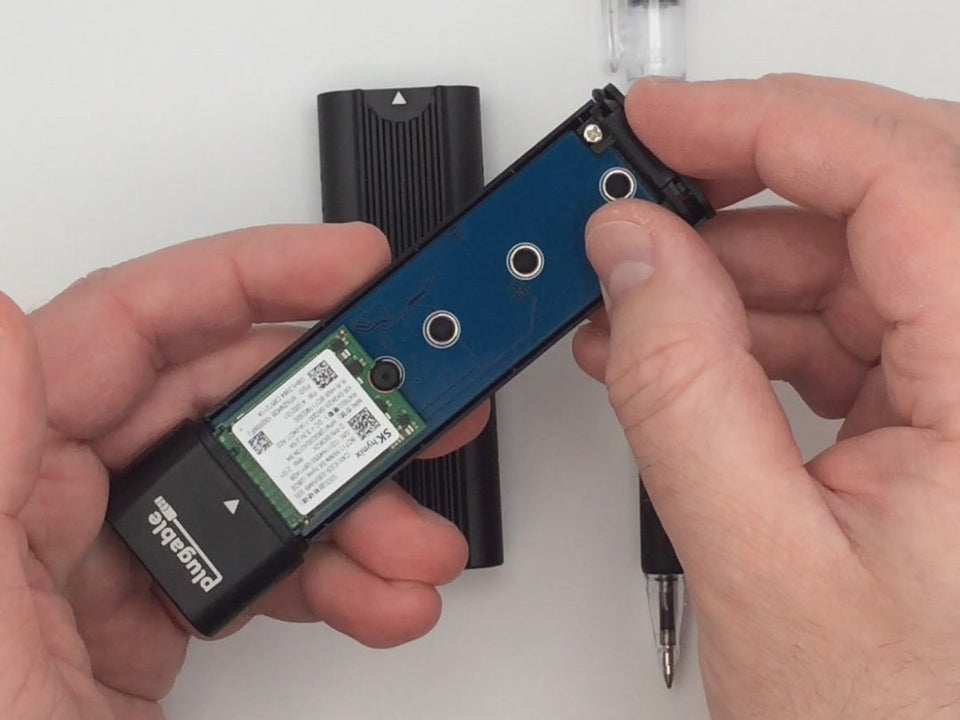 Plugable USB 3.1 Gen 2 Tool-free NVMe Enclosure ~ Plugable Technologies